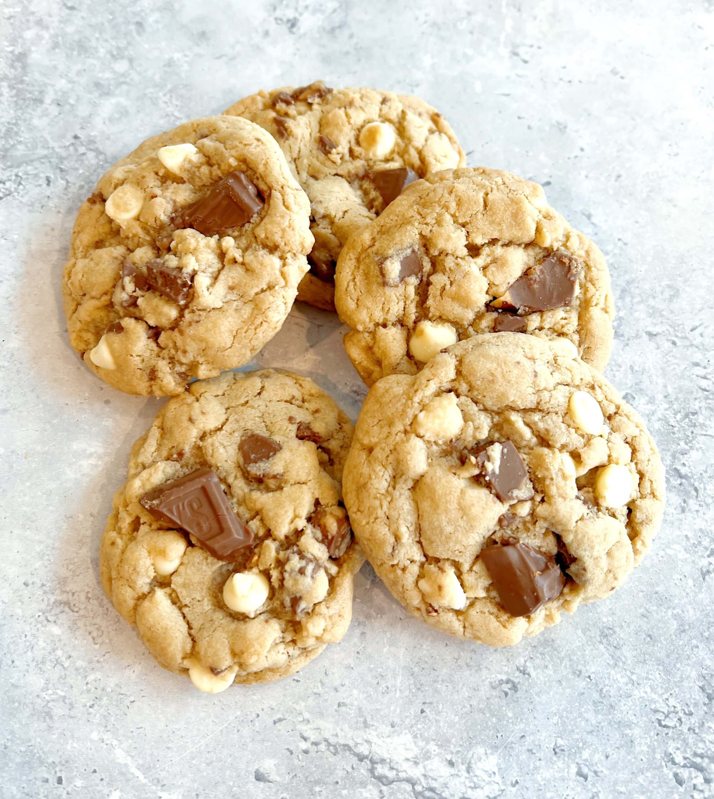 The Most Amazing Chocolate Chip Cookies - Most Delicious Life | Sharing ...