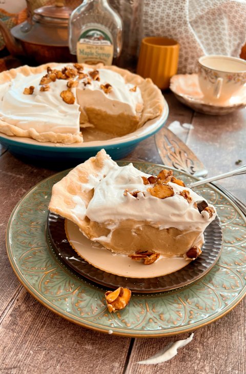 Maple Cream Pie with Sugared Almonds - Most Delicious Life | Sharing ...